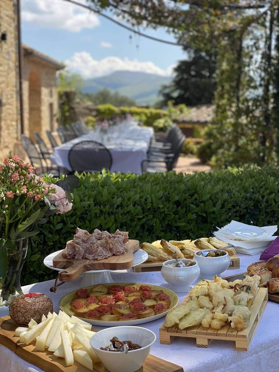 Custom Vacations - Now Boarding Travel